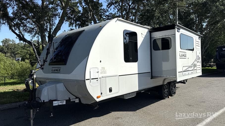 Lance 2445 For Sale