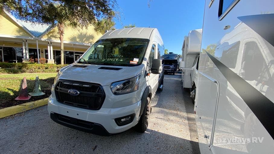 New 2024 Thor Motor Coach Sequence 20L for sale in Seffner, FL