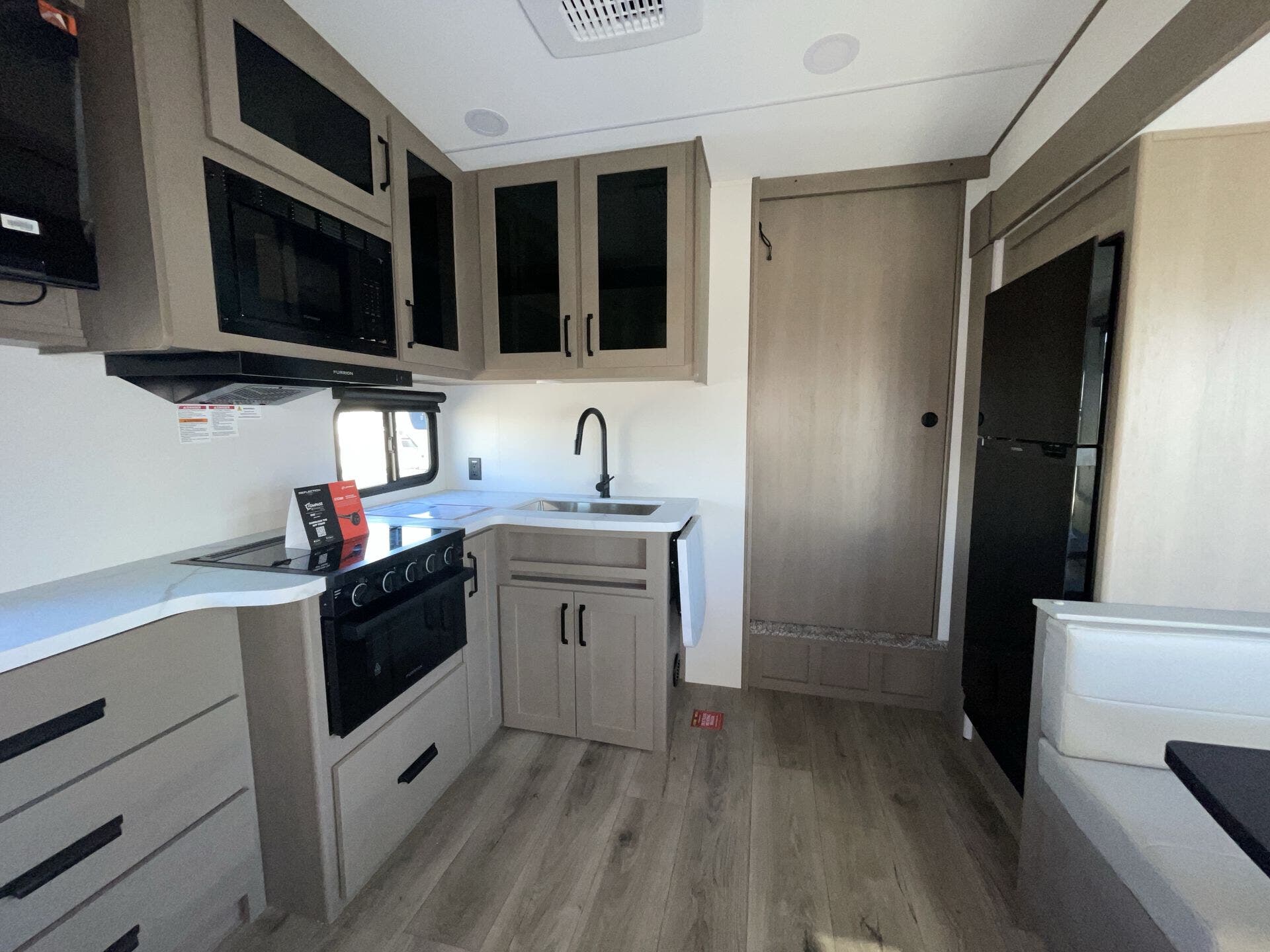 New 2026 Grand Design Reflection 100 Series 27BH for sale in Corinth, TX