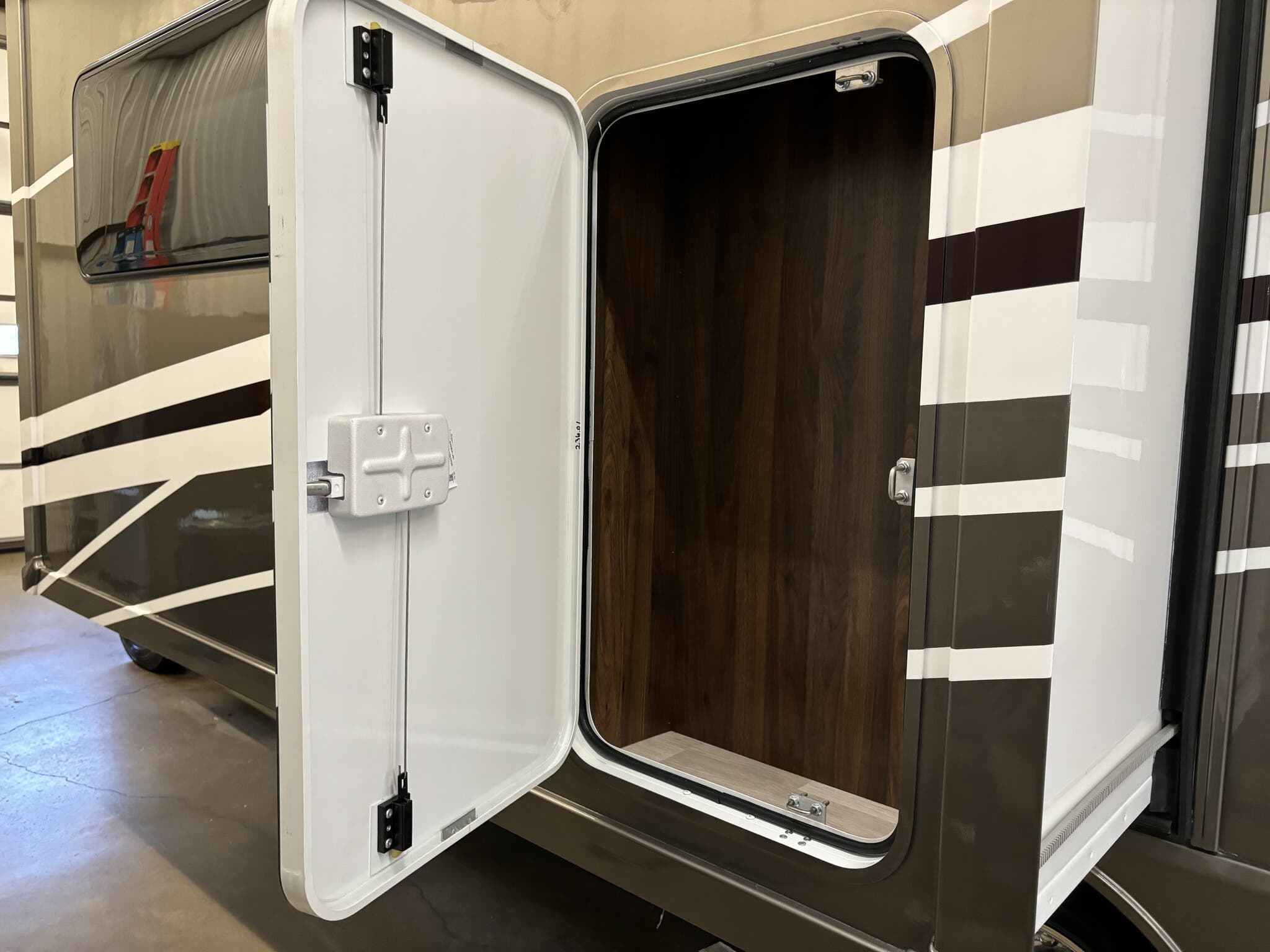 Detail - Winnebago