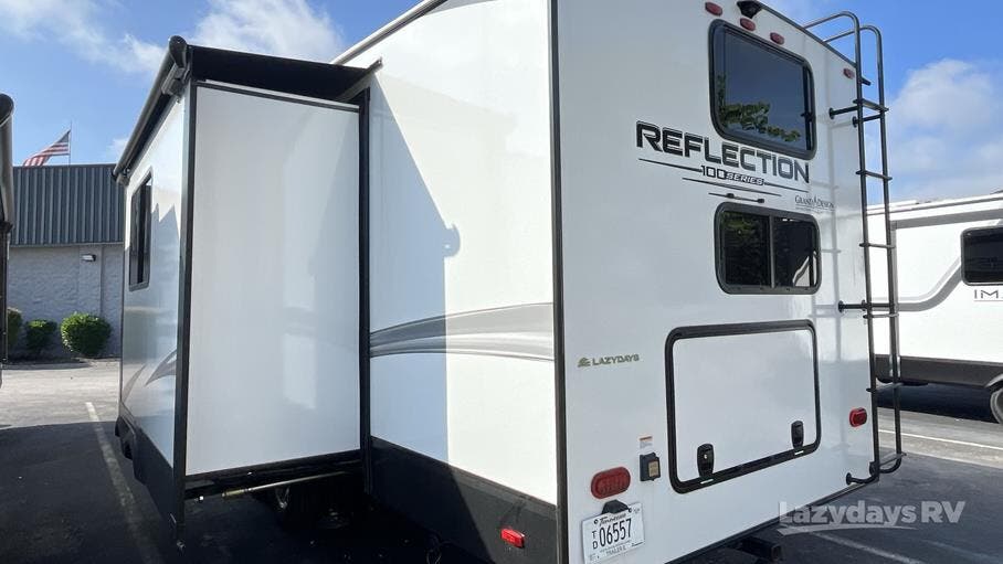 Used 2024 Grand Design Reflection 100 Series 27BH for sale in Knoxville, TN